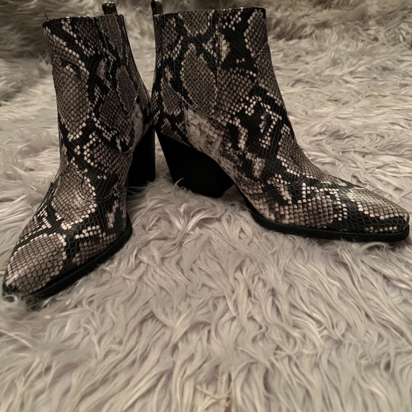 Sam Edelman | Shoes | Sam Edelman Snake Print Boots | Poshmark